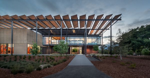 How Stanford's Architect Combines Old and New - modlar.com