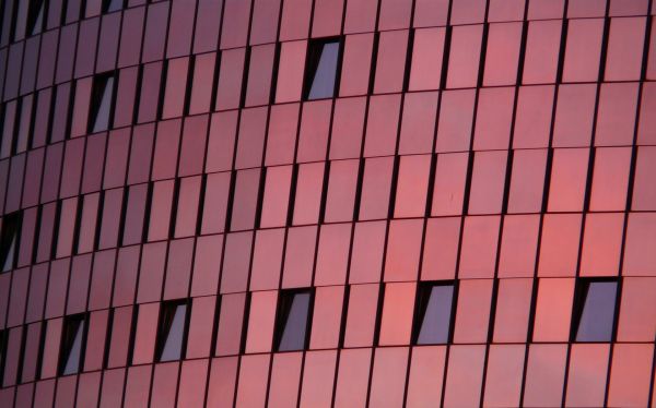 Building a Sustainable House Against Harsh Climates - modlar.com