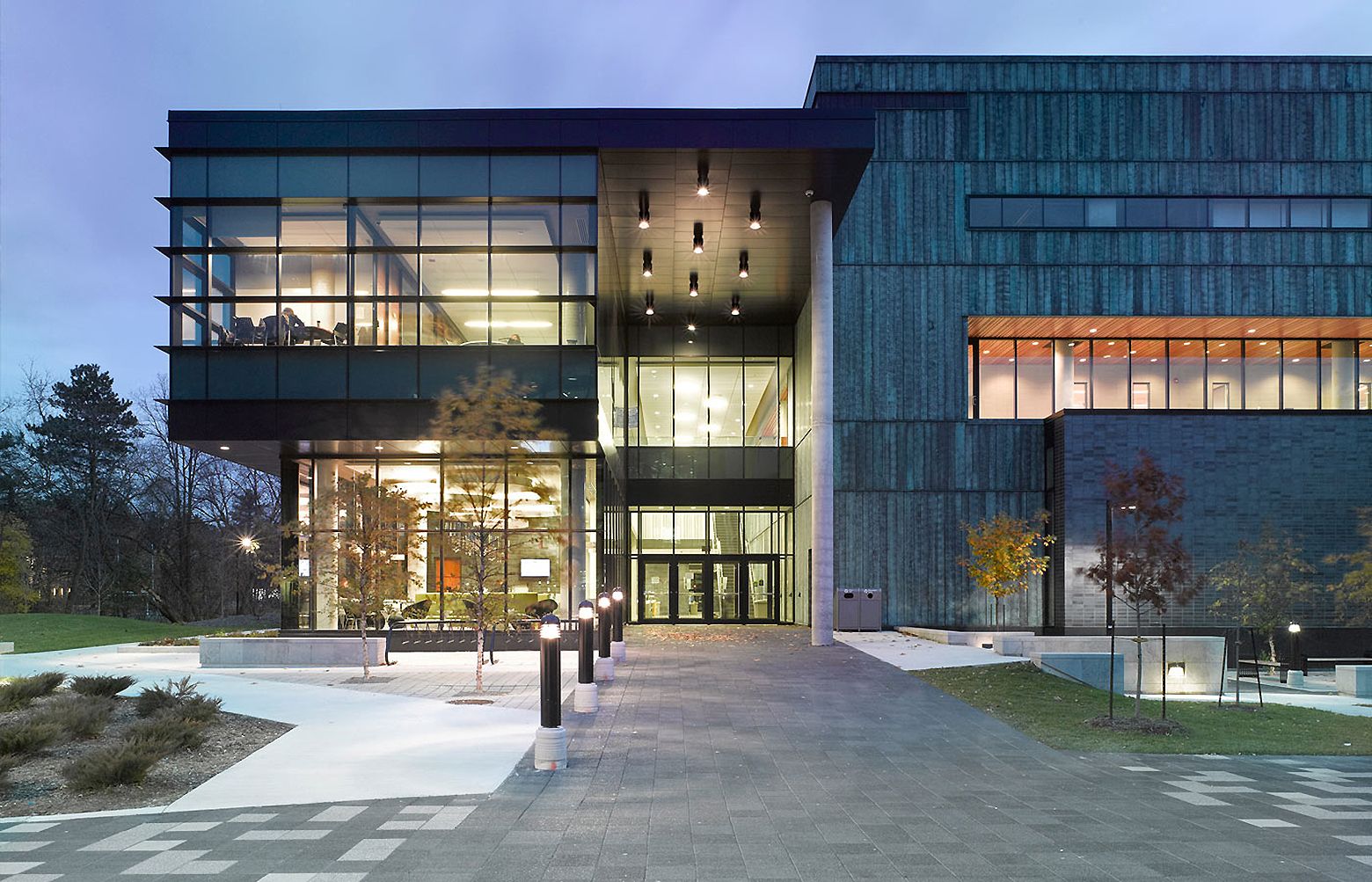 Impressive University Buildings - modlar.com