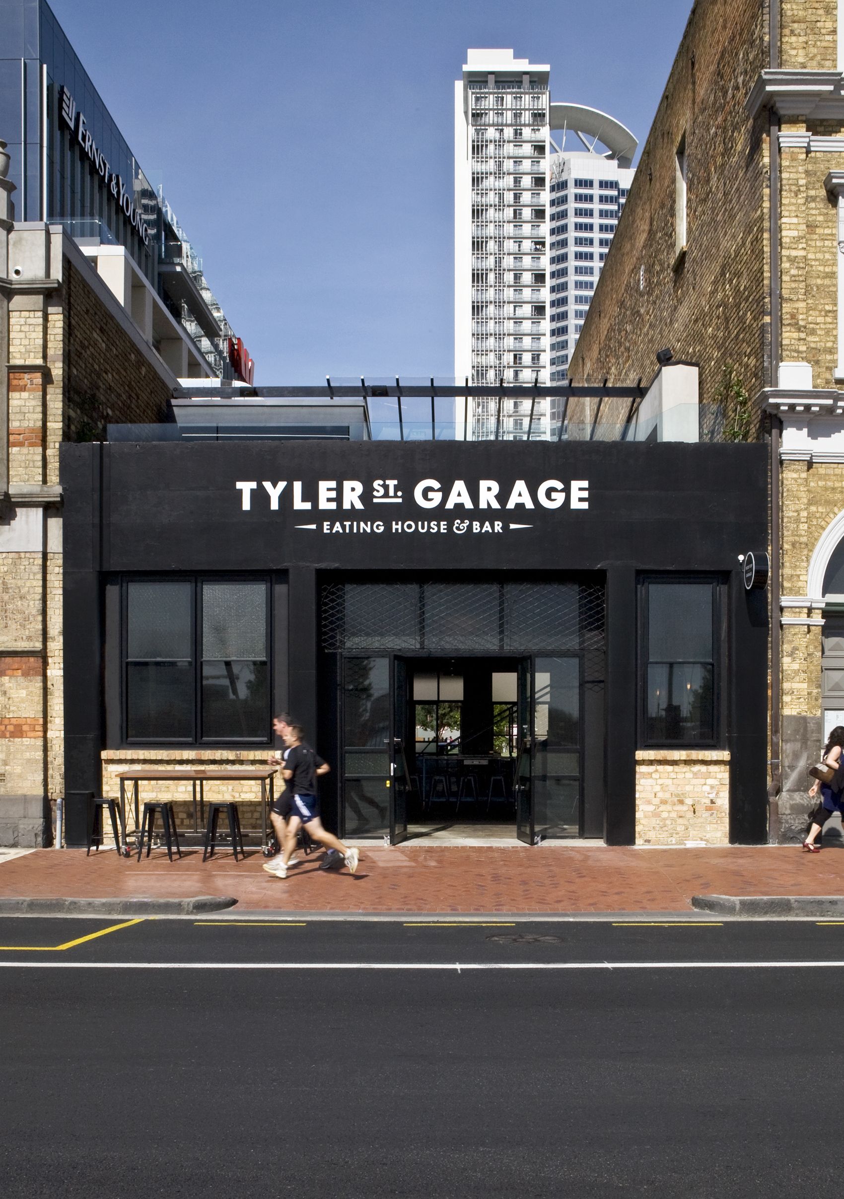 Tyler Street Garage - Roof Terrace - modlar.com