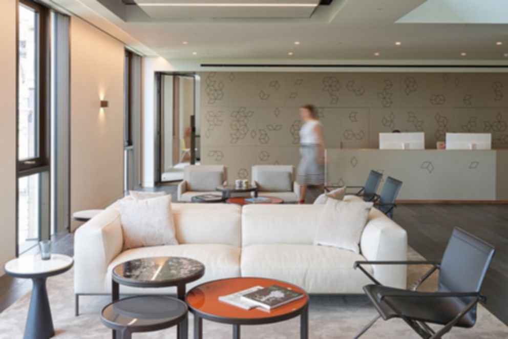 8 Hanover Square - Reception - modlar.com