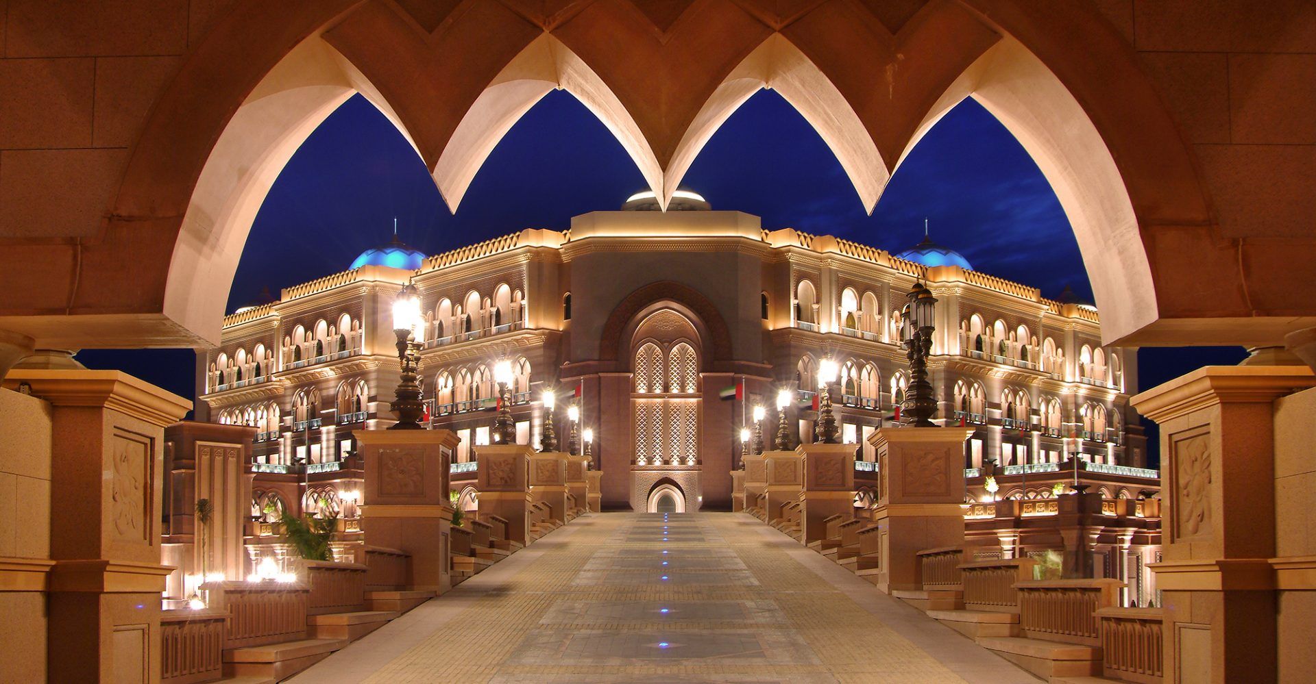 Emirates Palace - Entrance - modlar.com