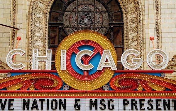 The Chicago Theatre - Sign - modlar.com