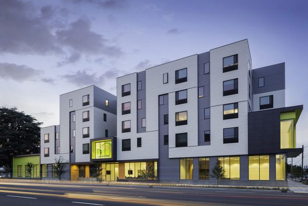 Glisan Commons Low-Income Housing - Exterior - modlar.com