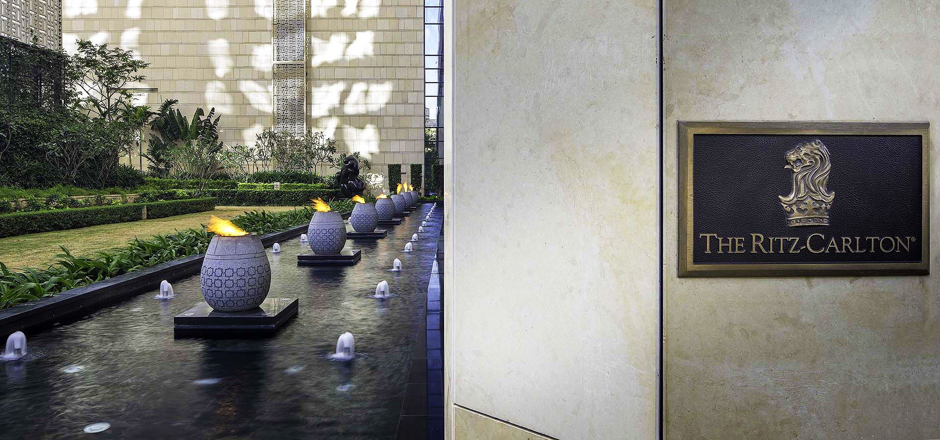 Ritz-Carlton Bangalore - Rooftop Terrace - modlar.com