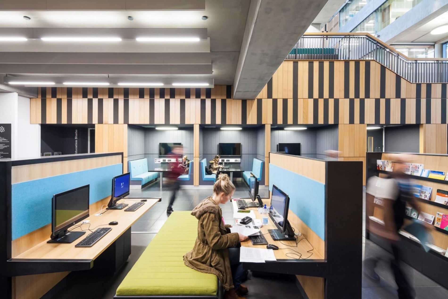 Manchester Metropolitan University - modlar.com