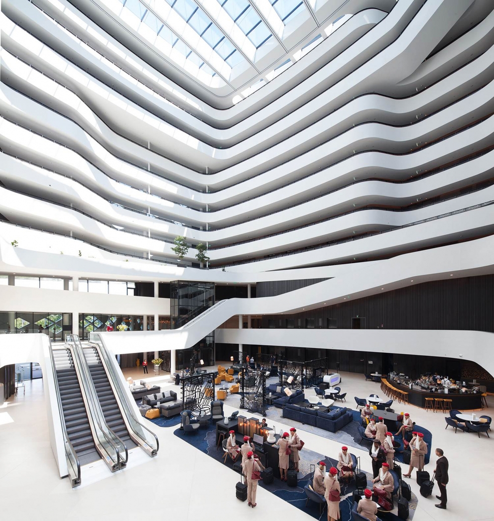 Hilton Amsterdam Airport Schiphol - Atrium - modlar.com