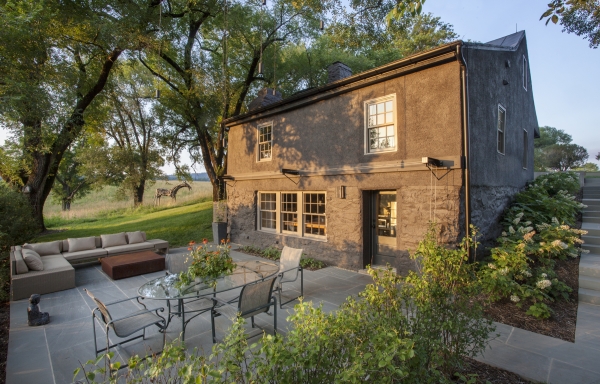 Heirloom Farm Cottage - Exterior - modlar.com