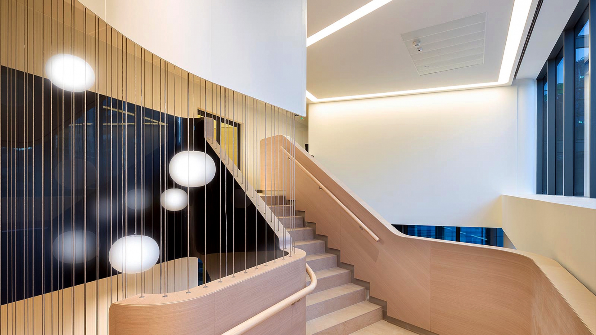 Hines Proximo - Reception - modlar.com