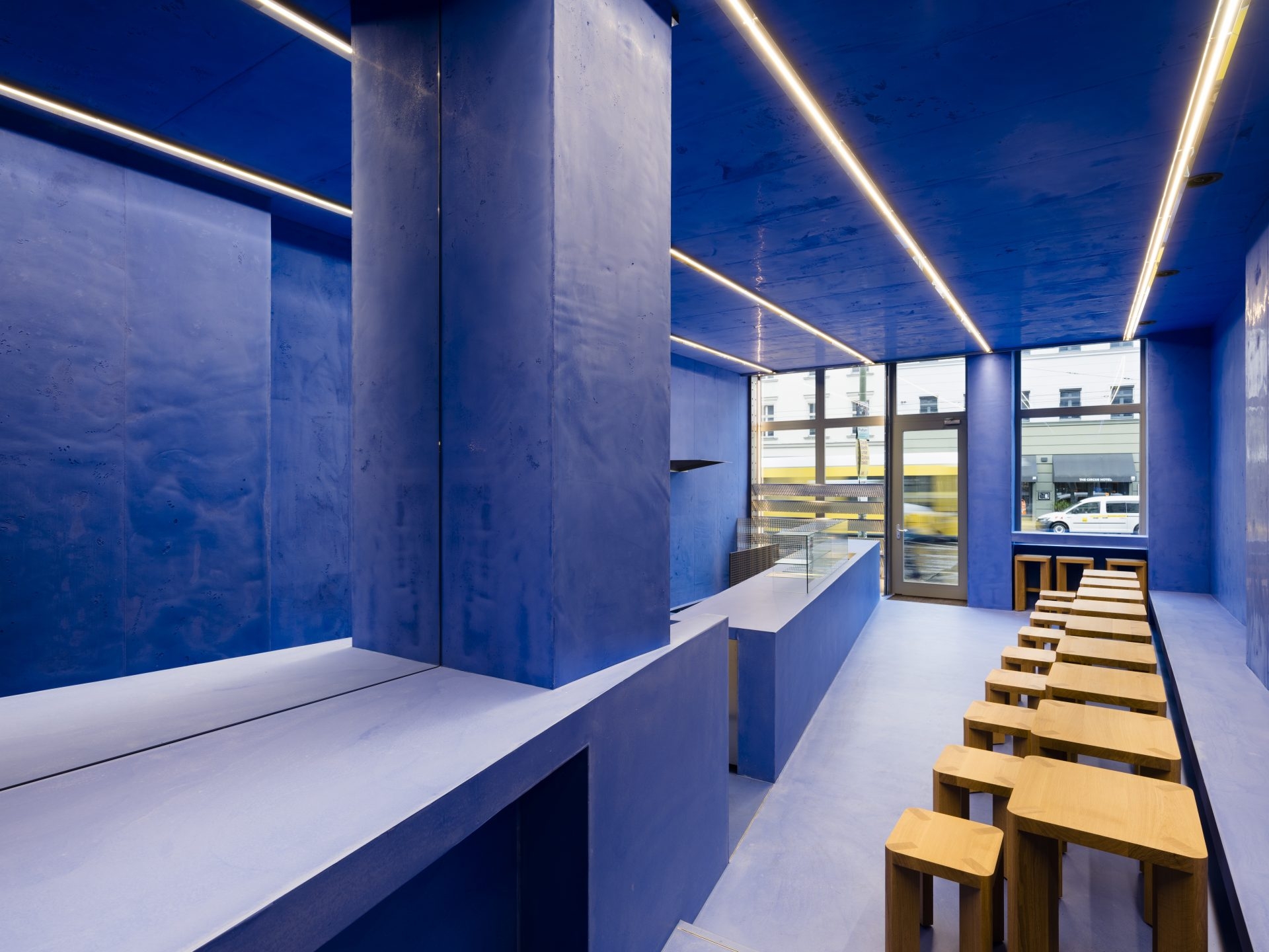 Vibrant Cafe and Restaurant Designs - modlar.com