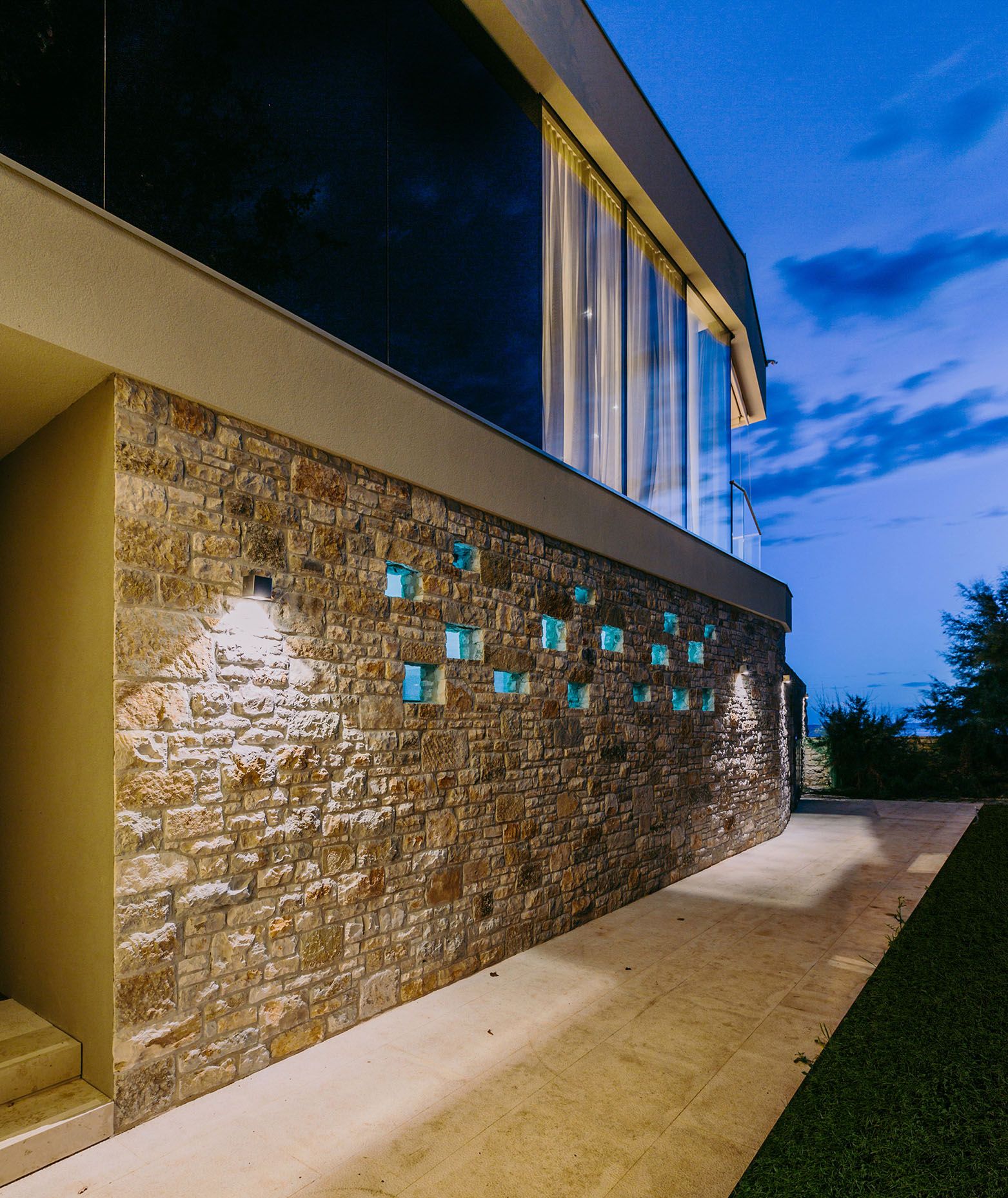 Modern Stone Homes - modlar.com