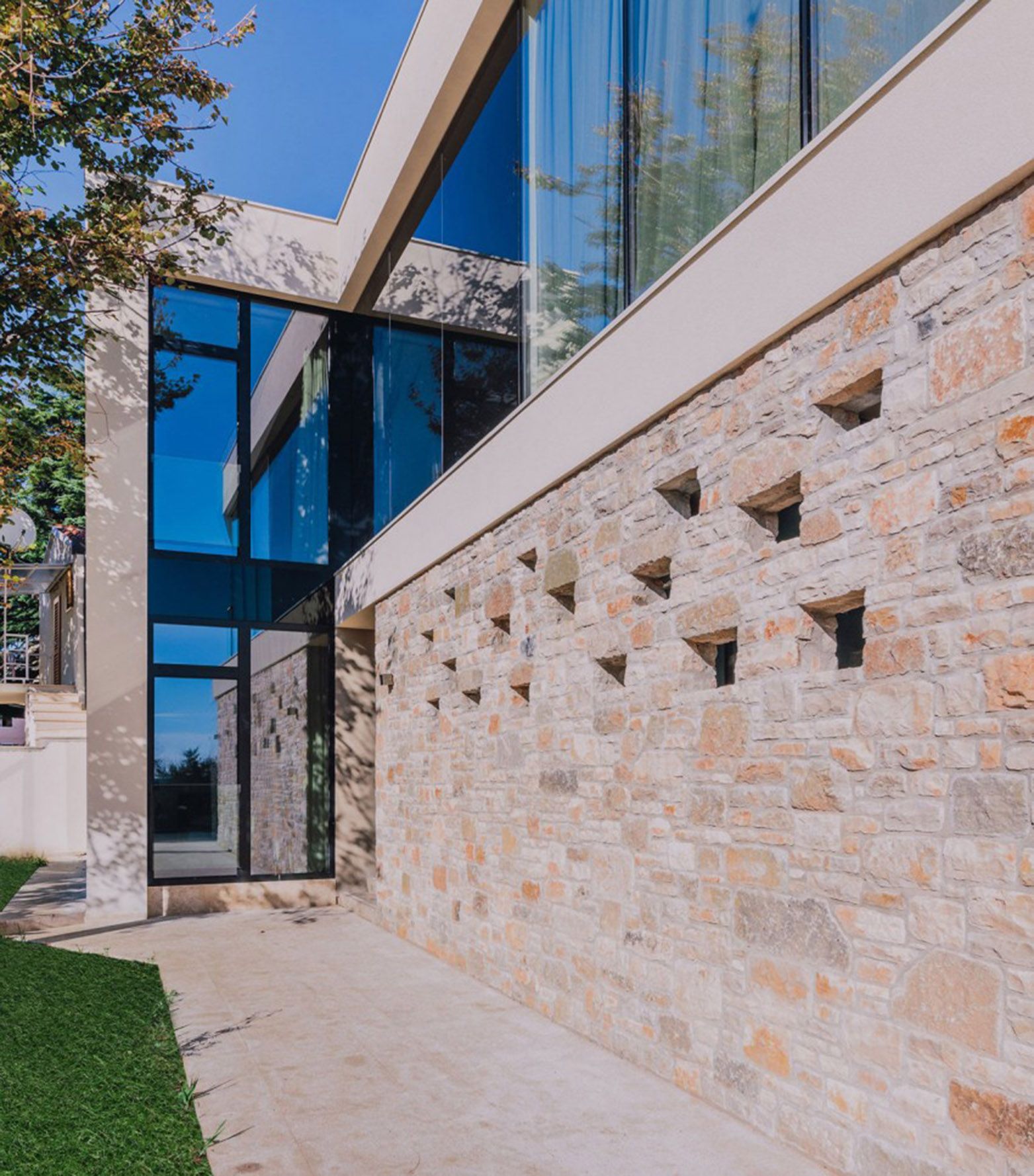 Modern Stone Homes - modlar.com