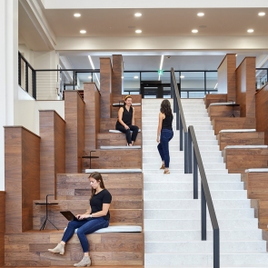 Staircases That Double As Seating Areas - modlar.com