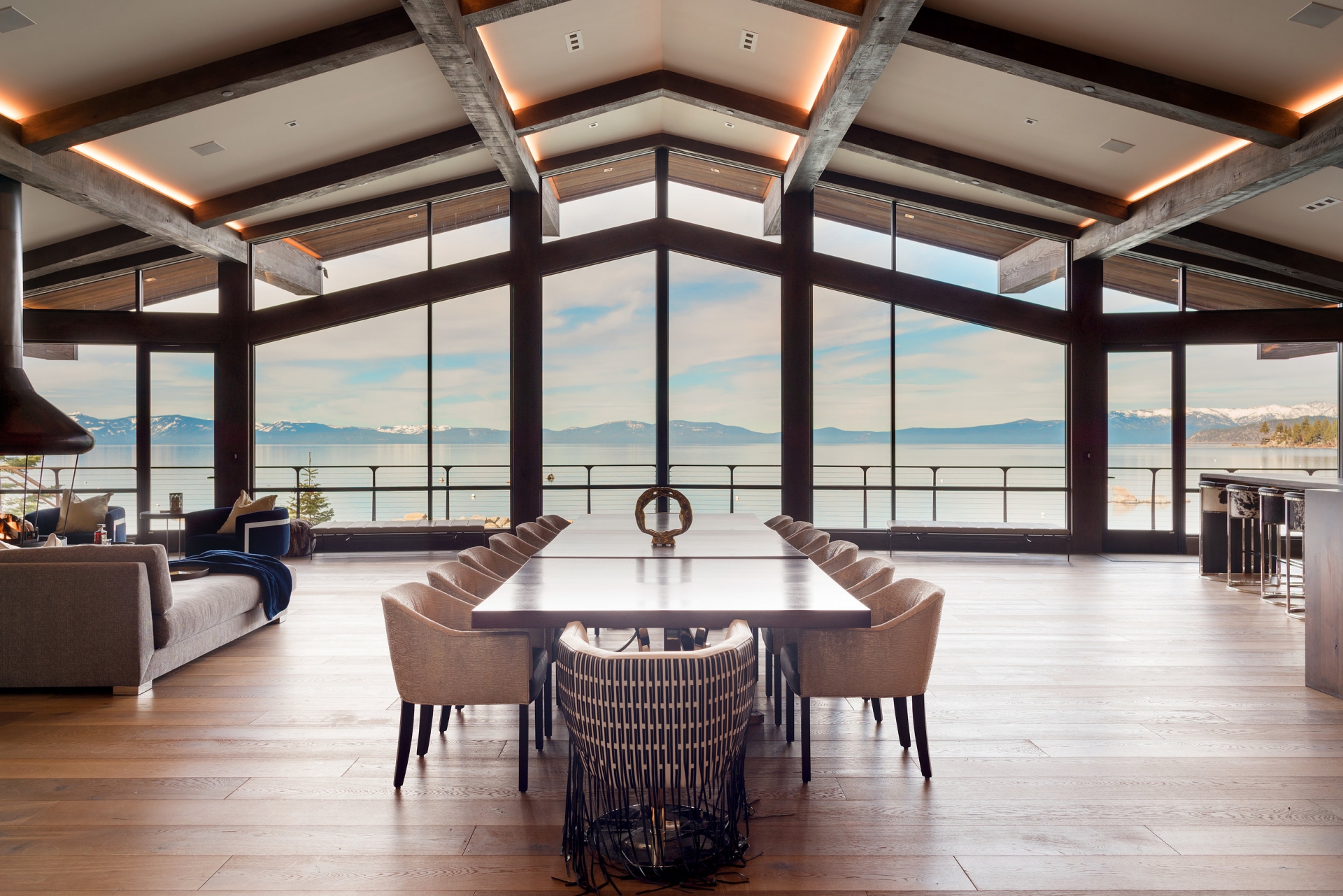 Villa Harrah - Kitchen - modlar.com