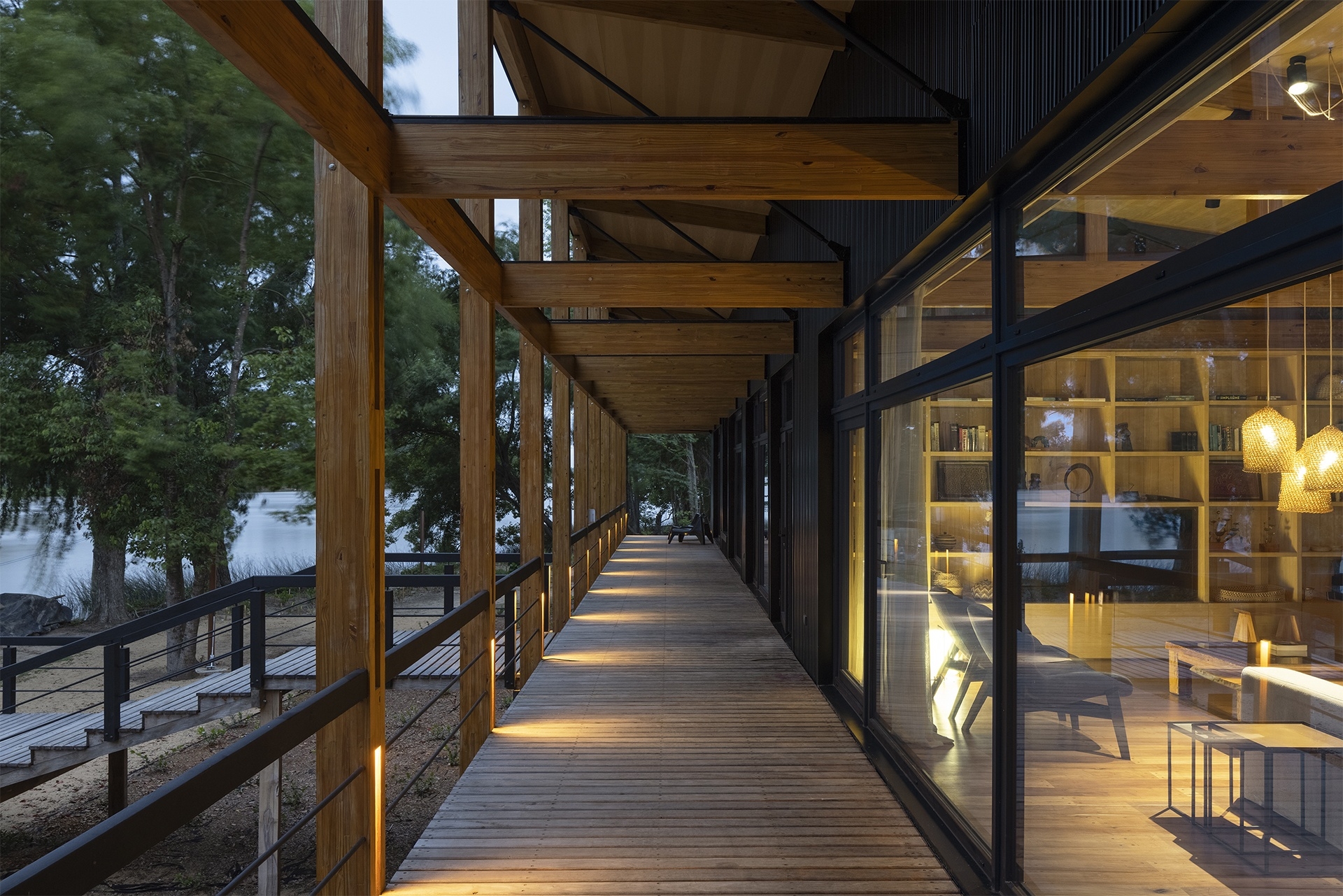 Amphibious House - Interior - modlar.com