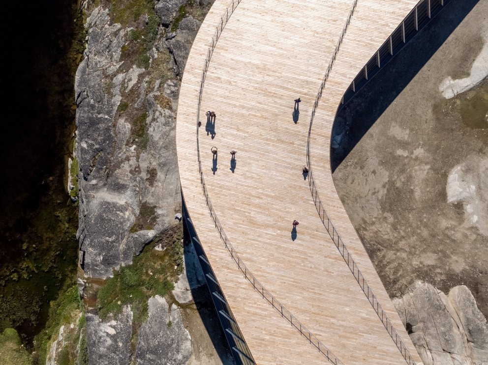 Ilulissat Icefjord Center - Rooftop - modlar.com
