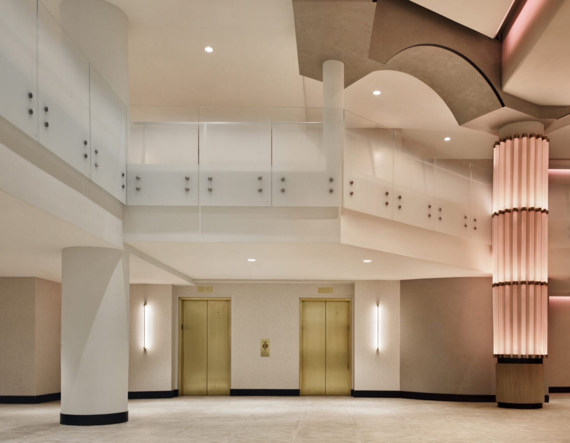 Interiors Photos - Modlar