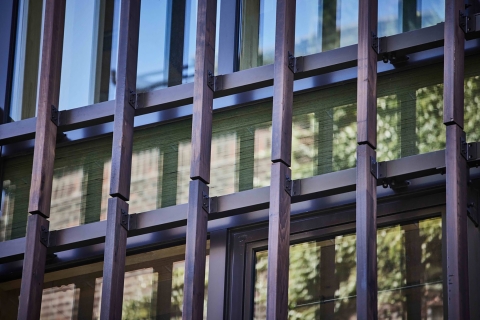 The Black & White Building - Detail - modlar.com