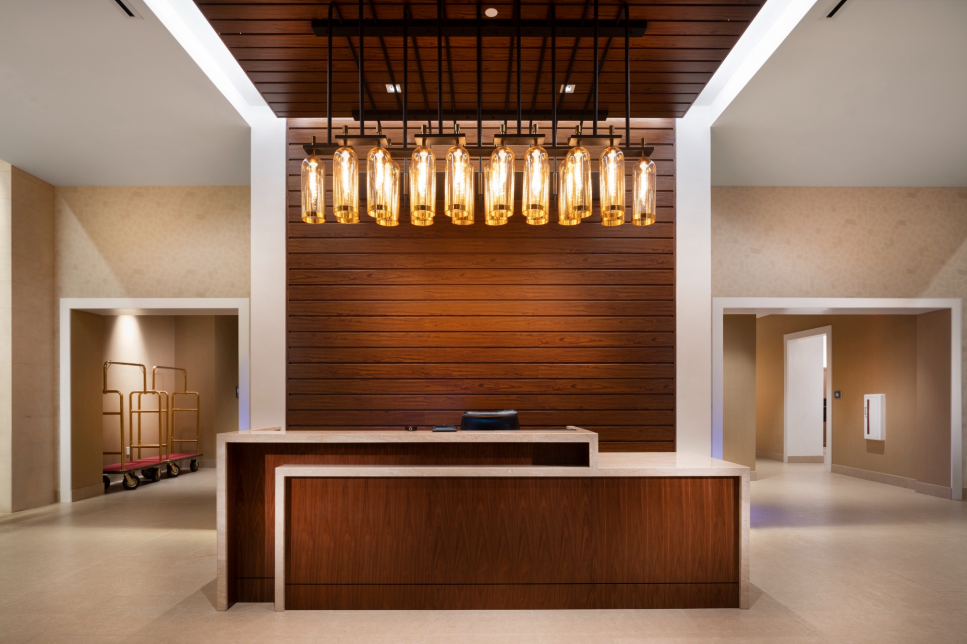 Azure Ala Moana - Media Room - modlar.com