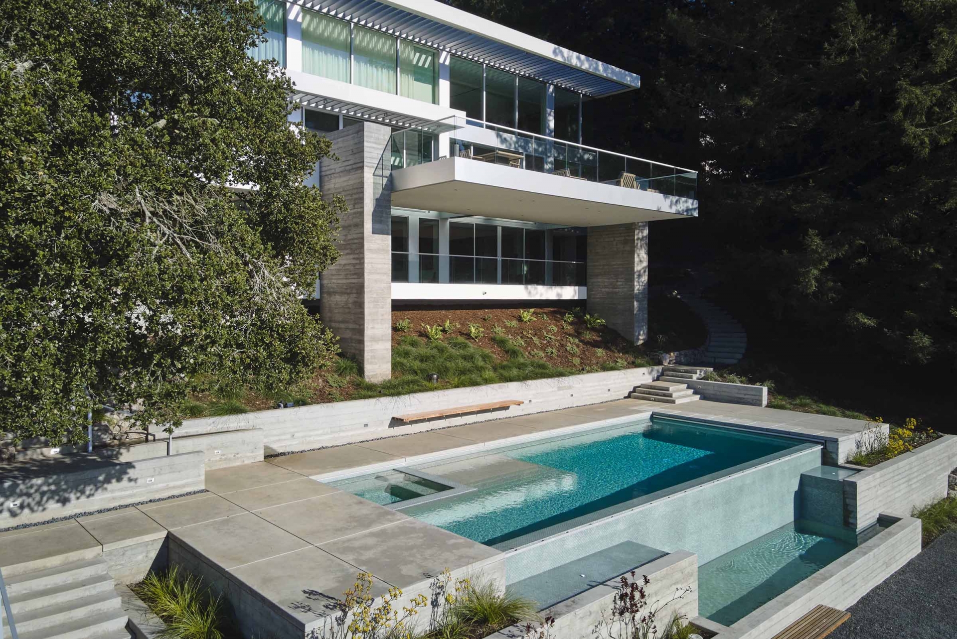 Drury Court Residence - Swimming Pool - modlar.com