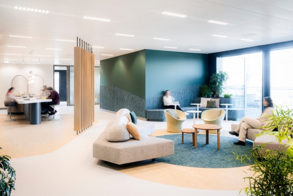 JetBrains Terrace Tower Amsterdam - Communal Space - modlar.com