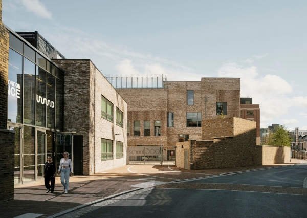 School 360 - Exterior - modlar.com