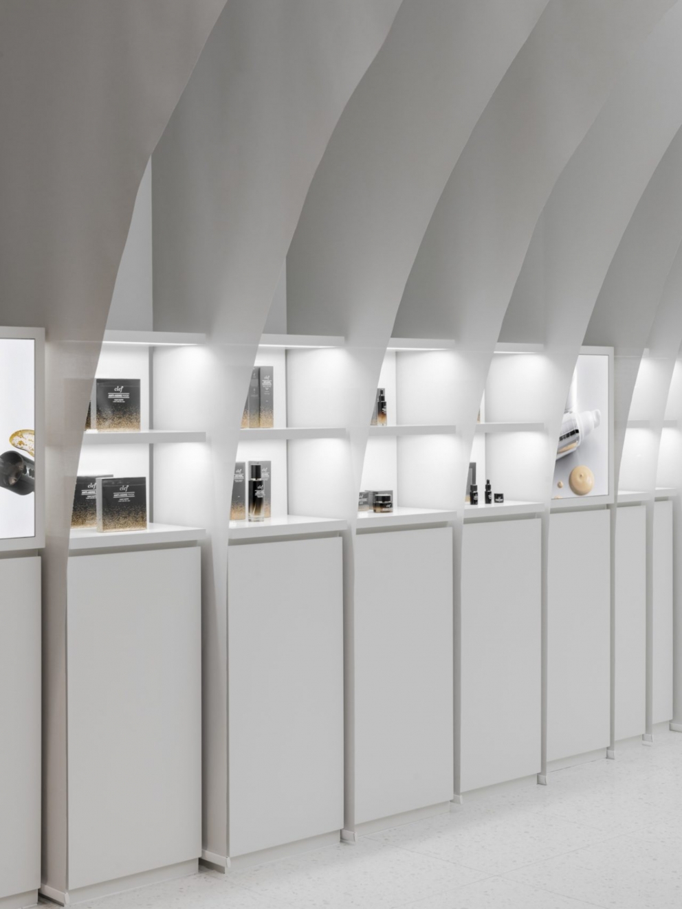 Ethereal Cave - Display Shelving - modlar.com