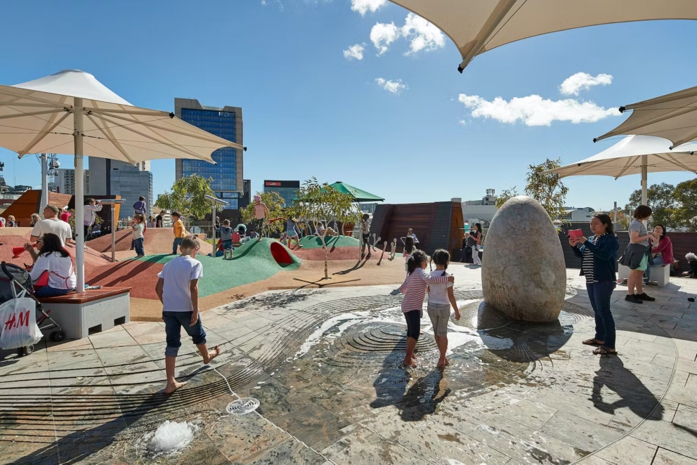 Yagan Square - Water Play Area - modlar.com