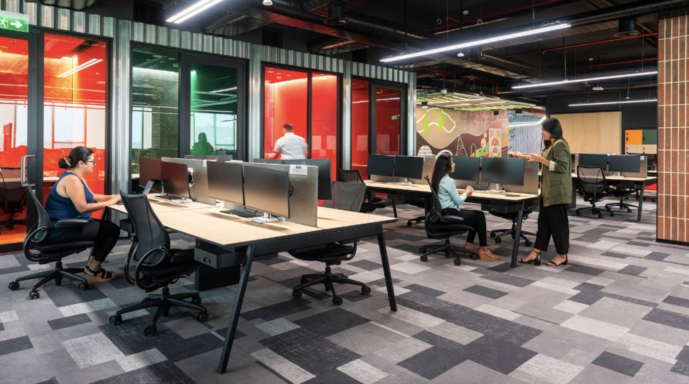 7-Eleven Office Bangalore - Workstations - modlar.com