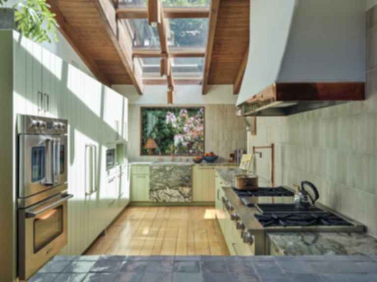 Beverly Hills Redesign - Kitchen - modlar.com