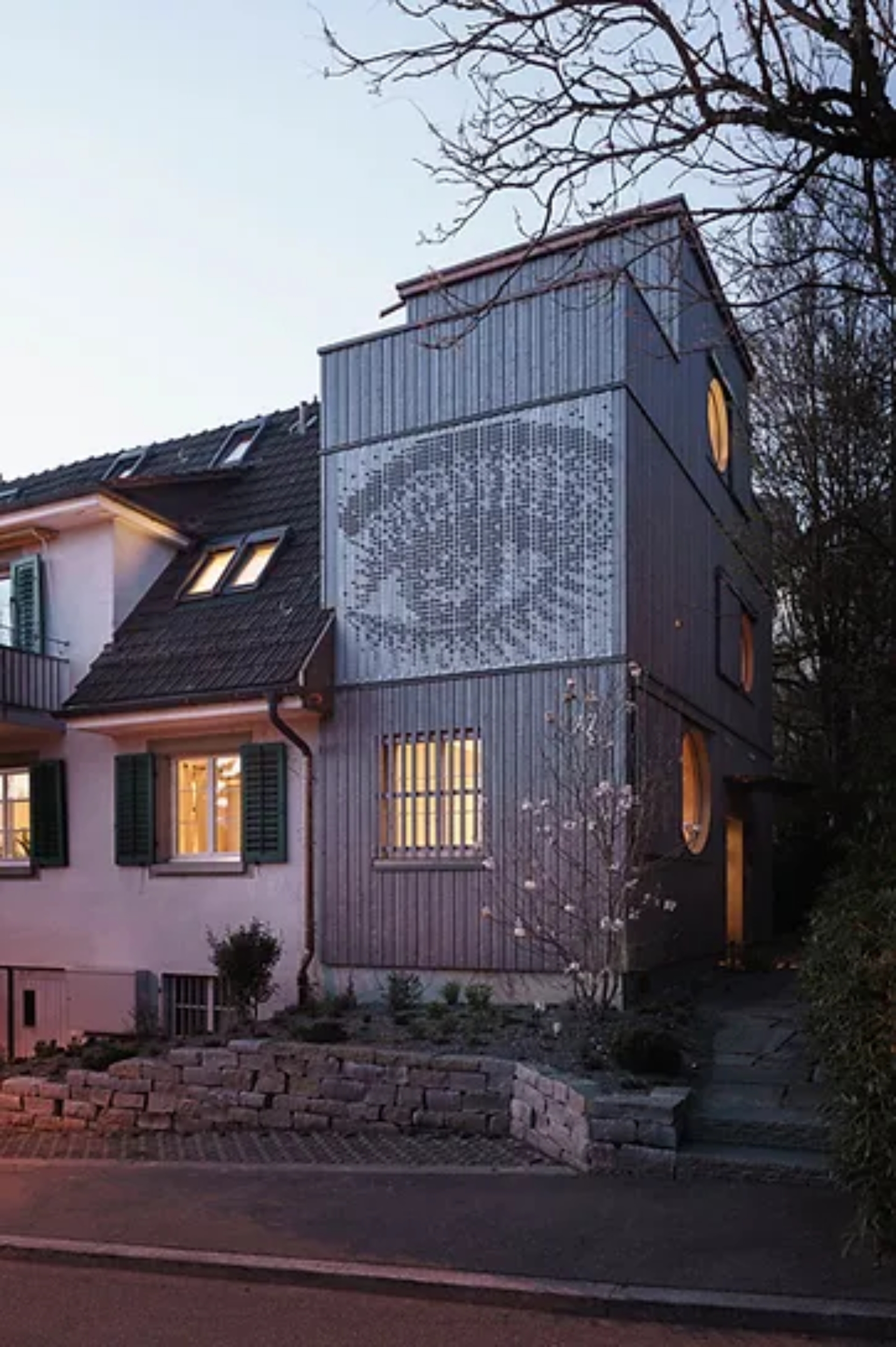 House with an Eye - Home Office - modlar.com