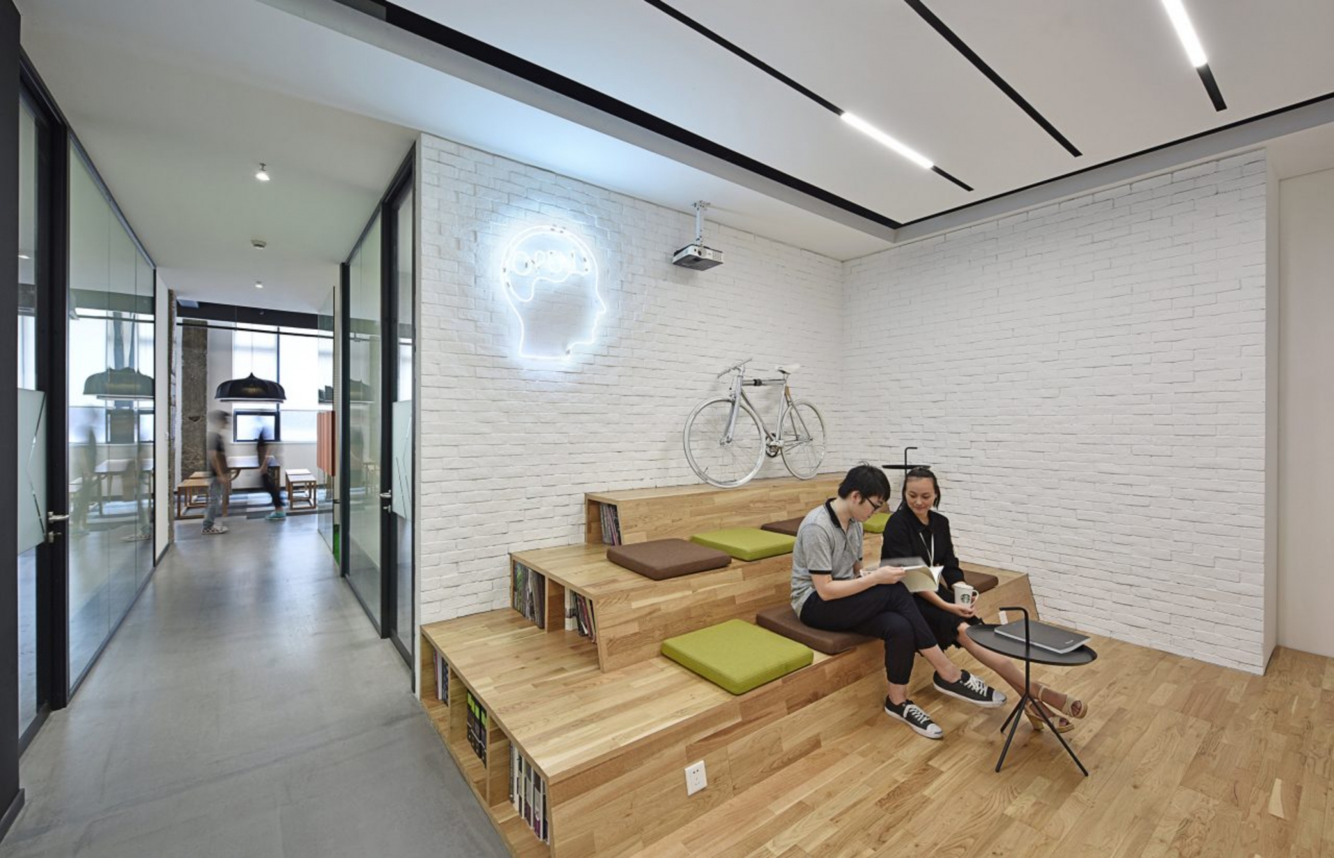 Interiors Photos - Modlar