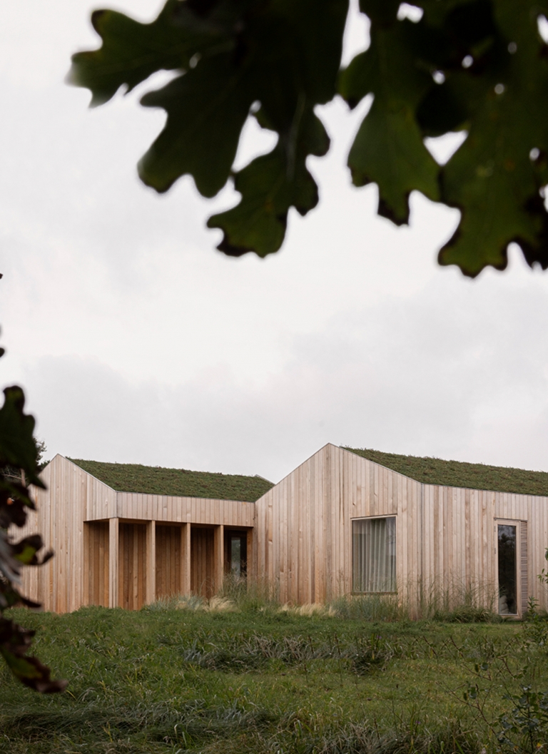 Heatherhill Beach House - Exterior - modlar.com