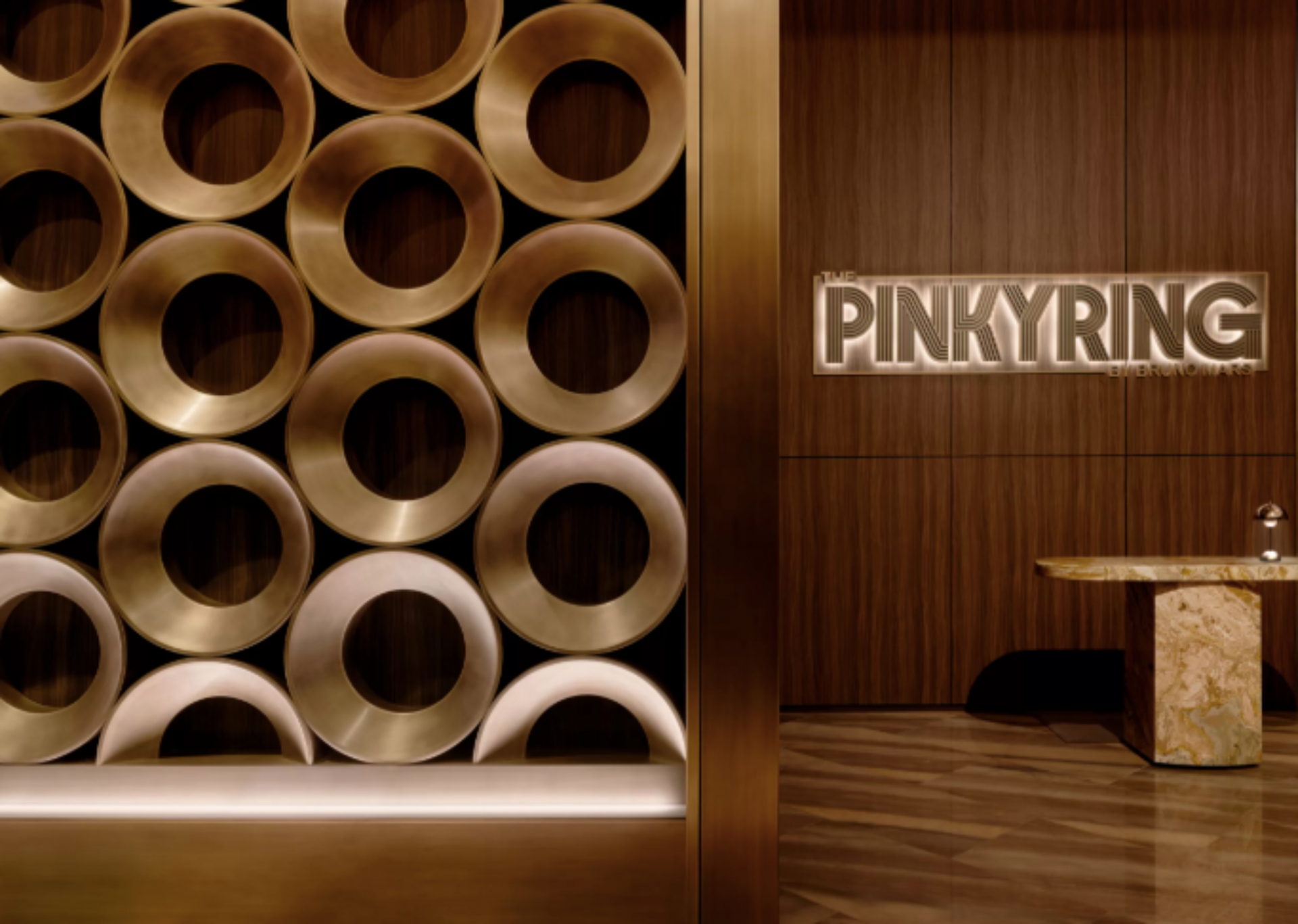 The Pinky Ring - modlar.com