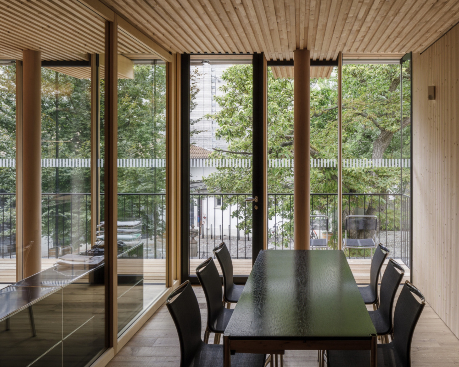 Facebook Headquarters - Interior - modlar.com