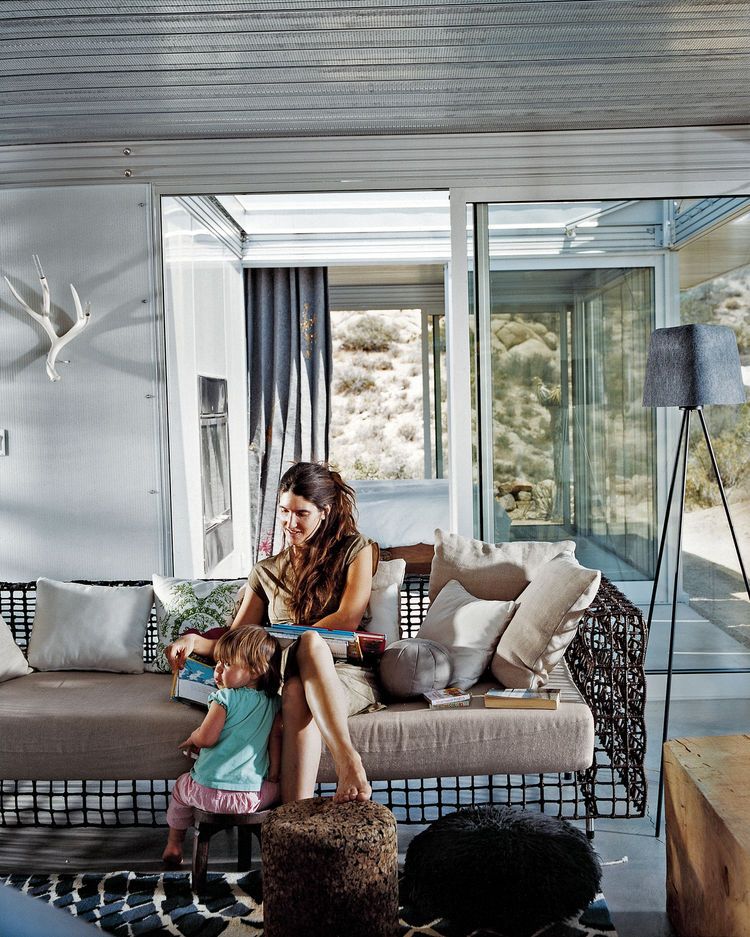 LLM House - Exterior - modlar.com