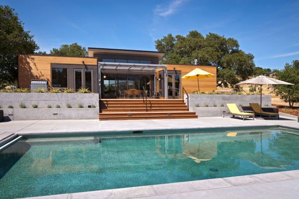 Breeze House - Exterior/Pool - modlar.com