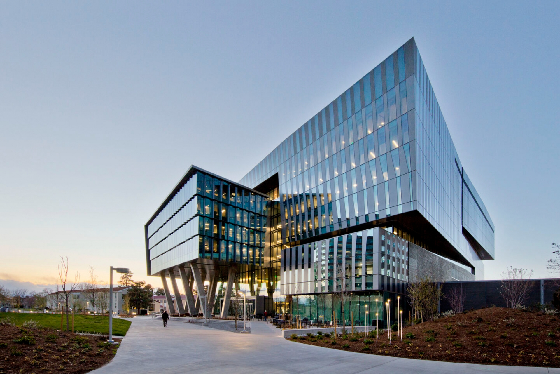 The Anschutz Health Sciences Building - Interior - modlar.com