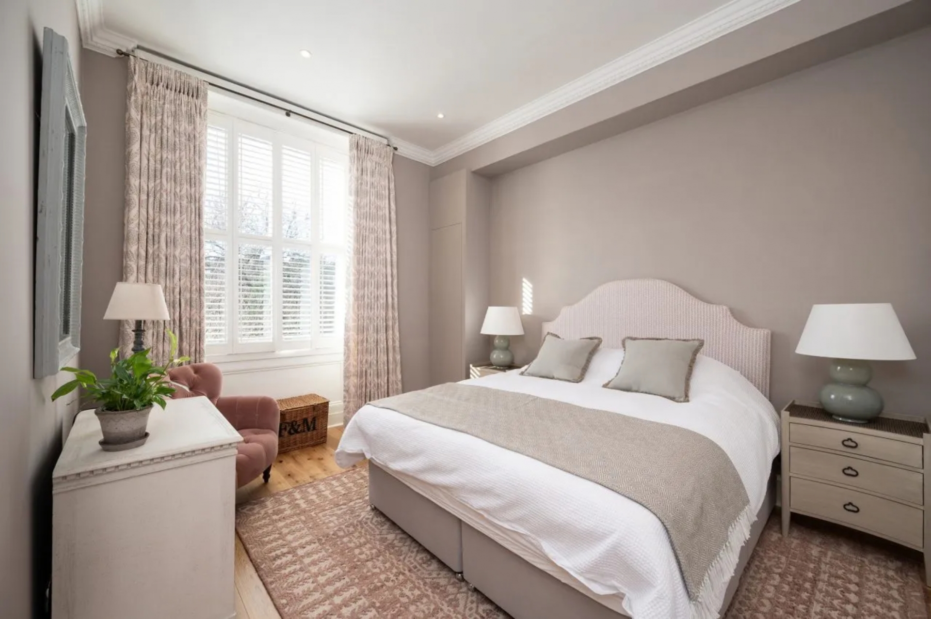 Manor Place Edinburgh - modlar.com