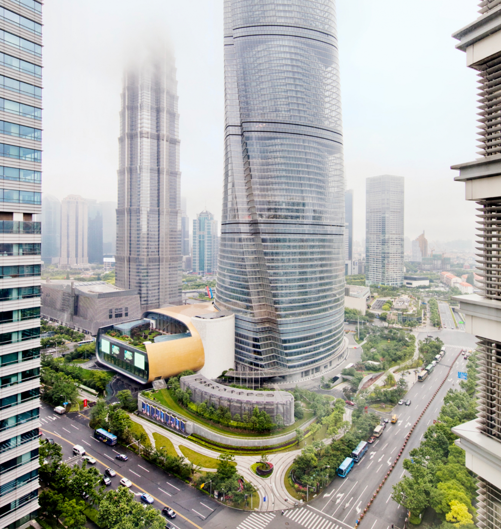Shanghai Tower - Green Space - modlar.com