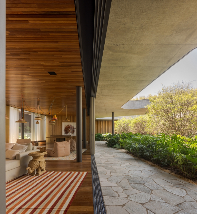 GAK House - Sliding Wall - modlar.com