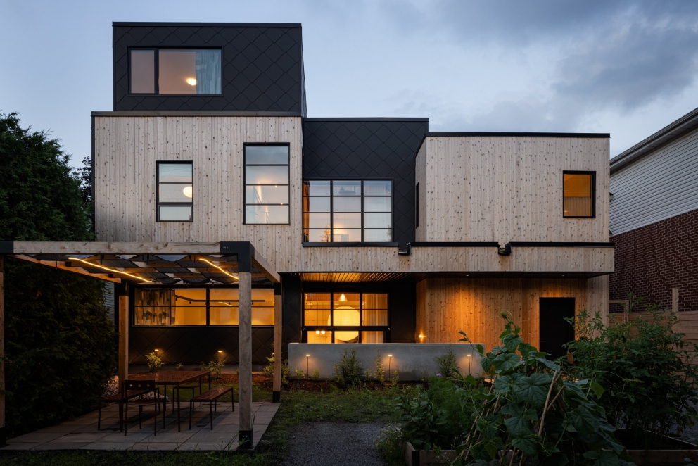 The Warren - Rear Exterior - modlar.com