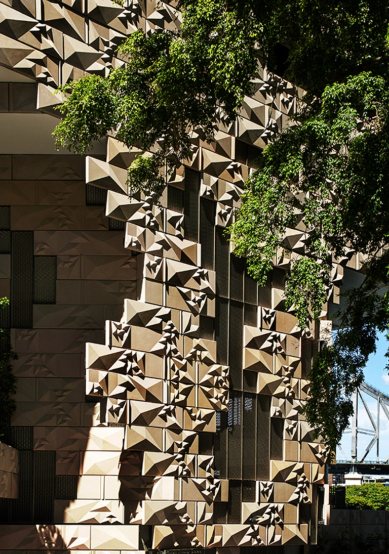 443 Queen Street - Façade - modlar.com