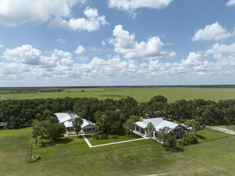 Corona Ranch Residence - Exterior - modlar.com