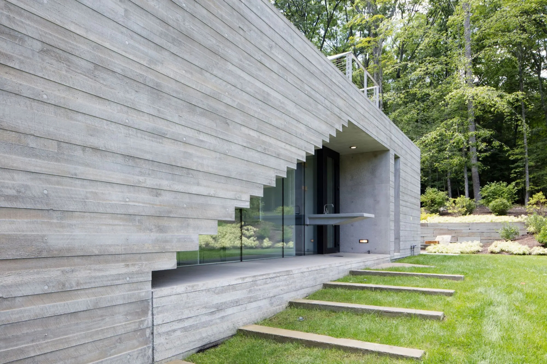 Stone Ridge Square House - Exterior - modlar.com