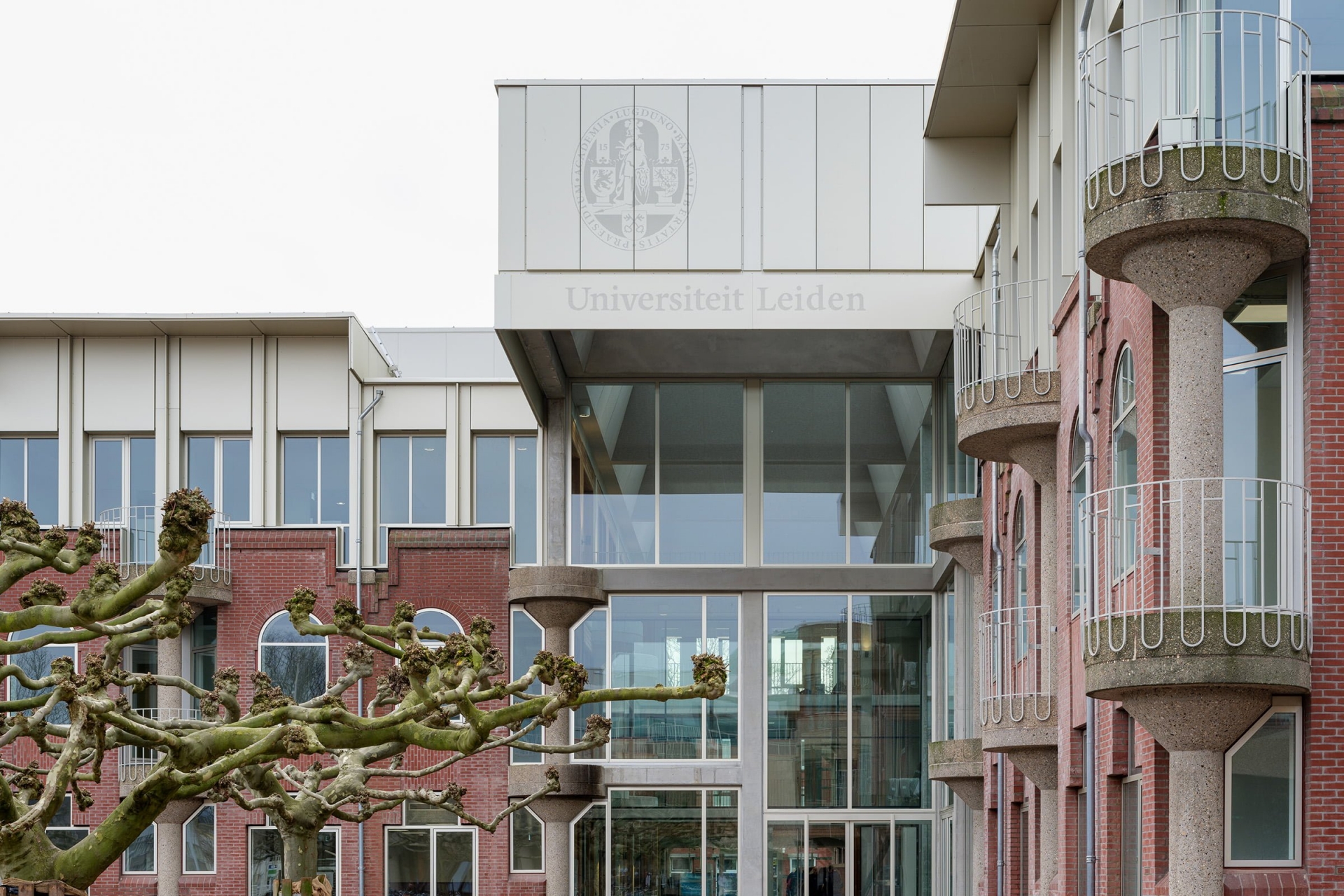 Herta Mohr Building at Leiden University - modlar.com
