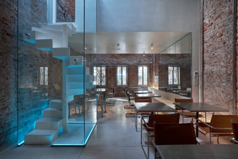 The Running Bean - First Floor Dining - modlar.com