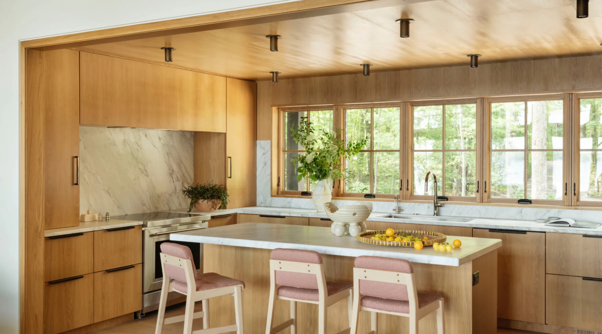 Nomad Loft - Kitchen - modlar.com