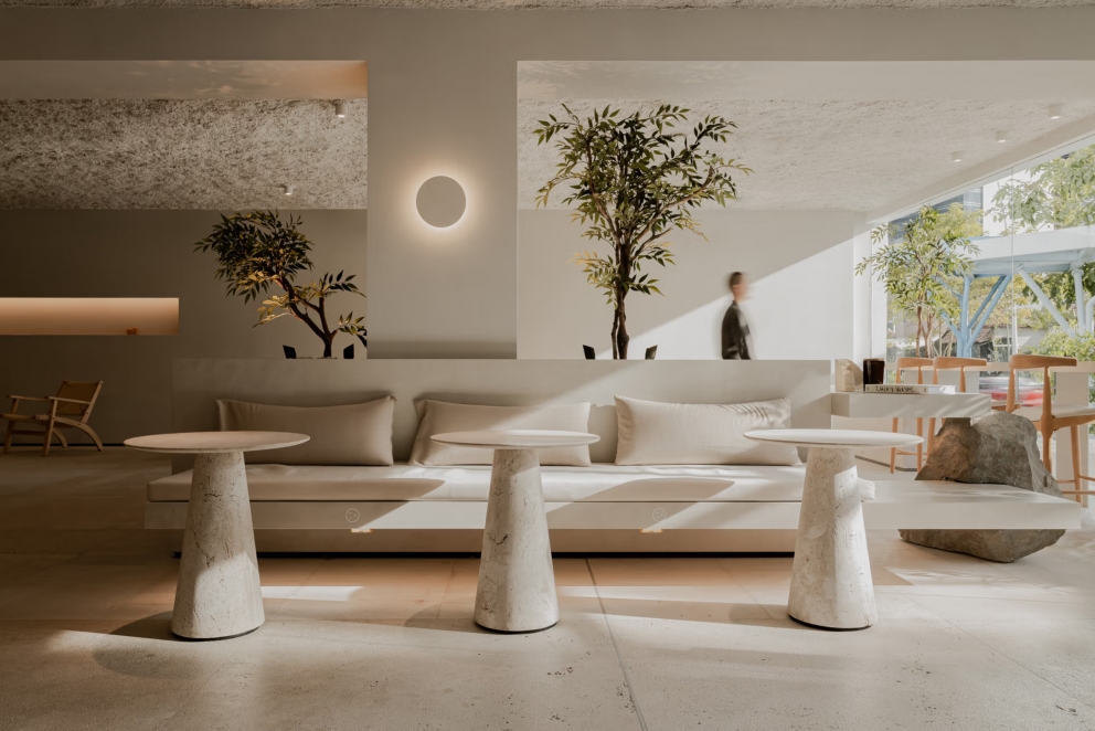 Sisu Coffee Studio - Seating - modlar.com