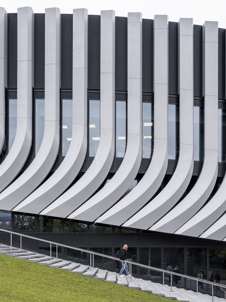 SAP Garden - Exterior - modlar.com